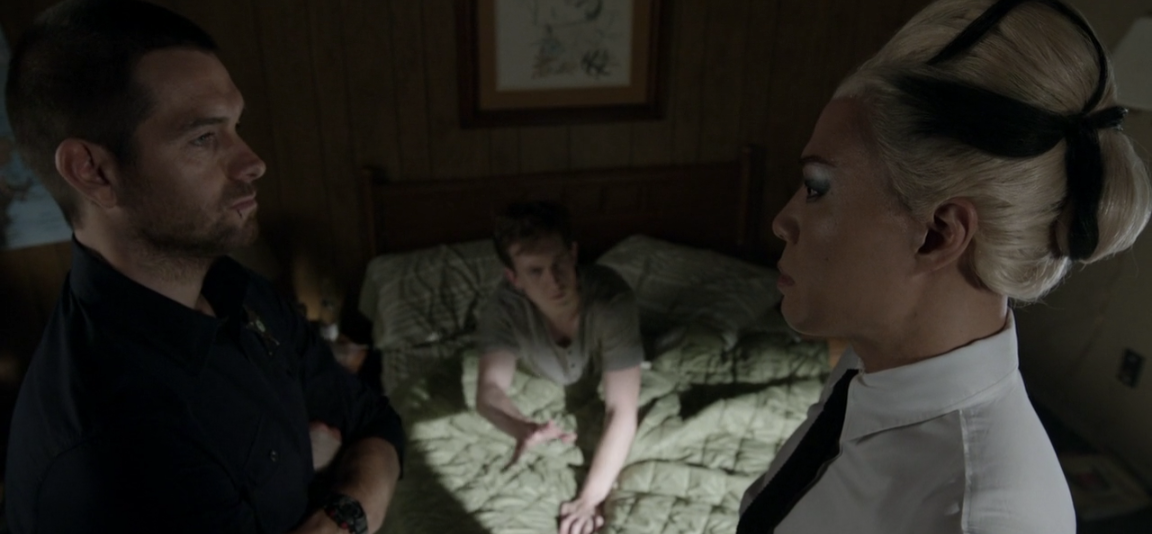 Banshee – Season 2, Episode 4: “Bloodlines” – Father Son Holy Gore