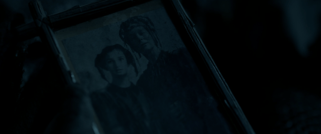 Carnival Row— SEASON 1 FINALE: “The Gloaming” – Father Son Holy Gore