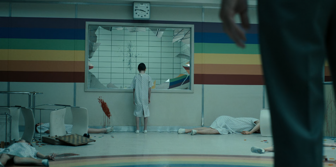 Stranger Things 4 – “Chapter One: The HellFire Club” – Father Son Holy Gore